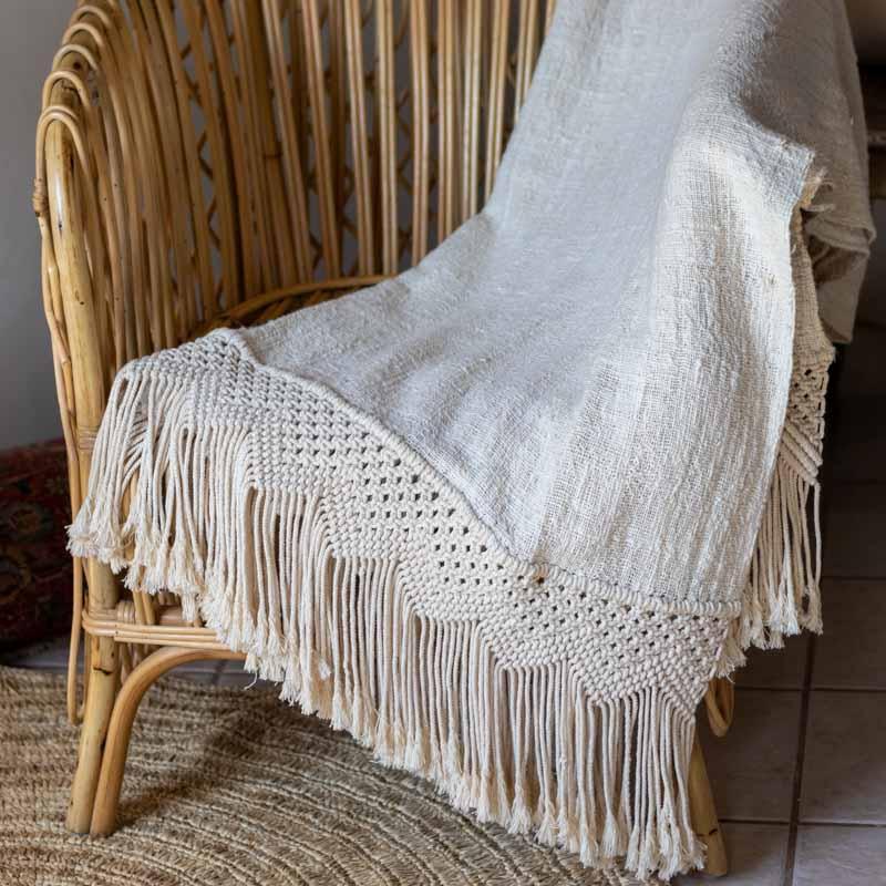Manta Artesanal de Algodão Natural | Decoração Balinesa – Arte & Sintonia