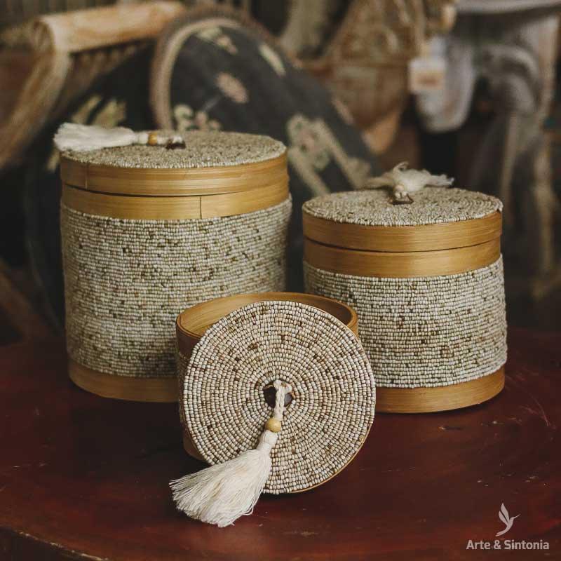 Caixas e potes artesanais com design exclusivo e função decorativa ...